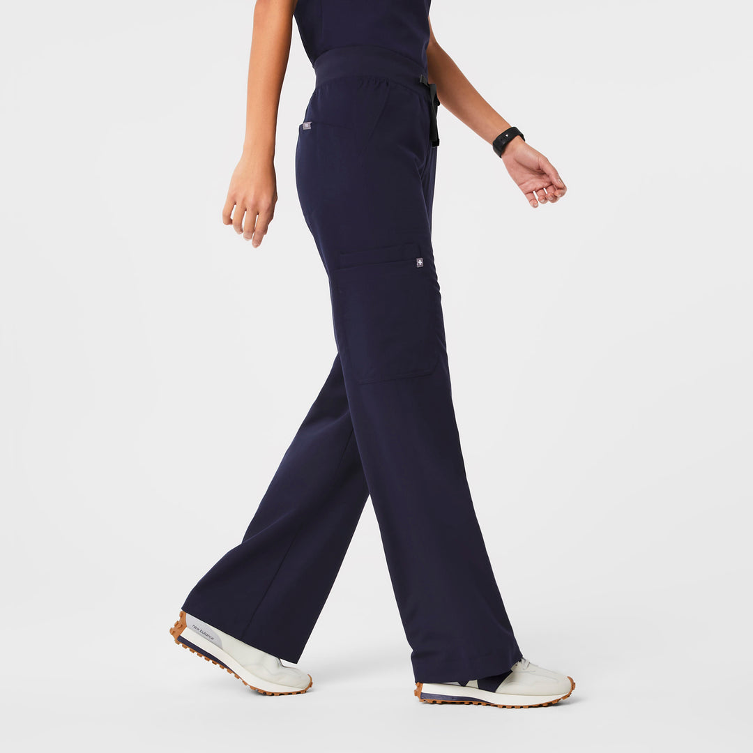 Women’s High Waisted Isabel Wide Leg Scrub Pants - Navy · FIGS