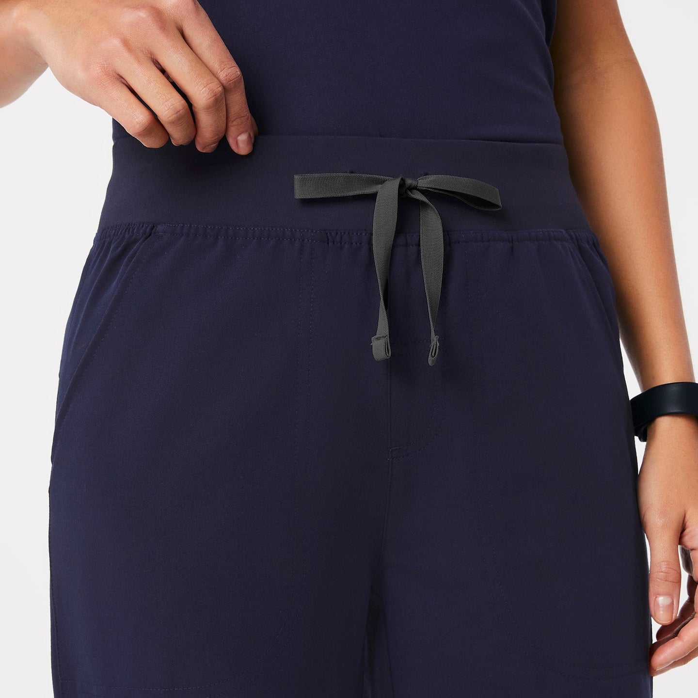 Women’s High Waisted Isabel Wide Leg Scrub Pants - Navy · FIGS