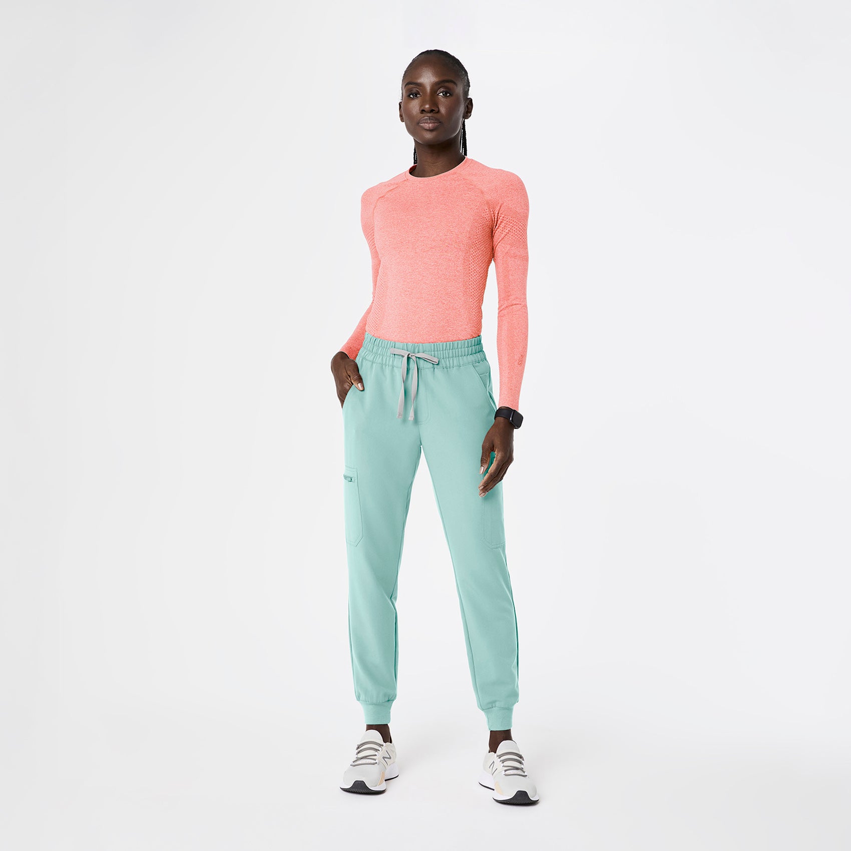 Women’s Uman Relaxed Jogger Scrub Pants - Seaglass · FIGS