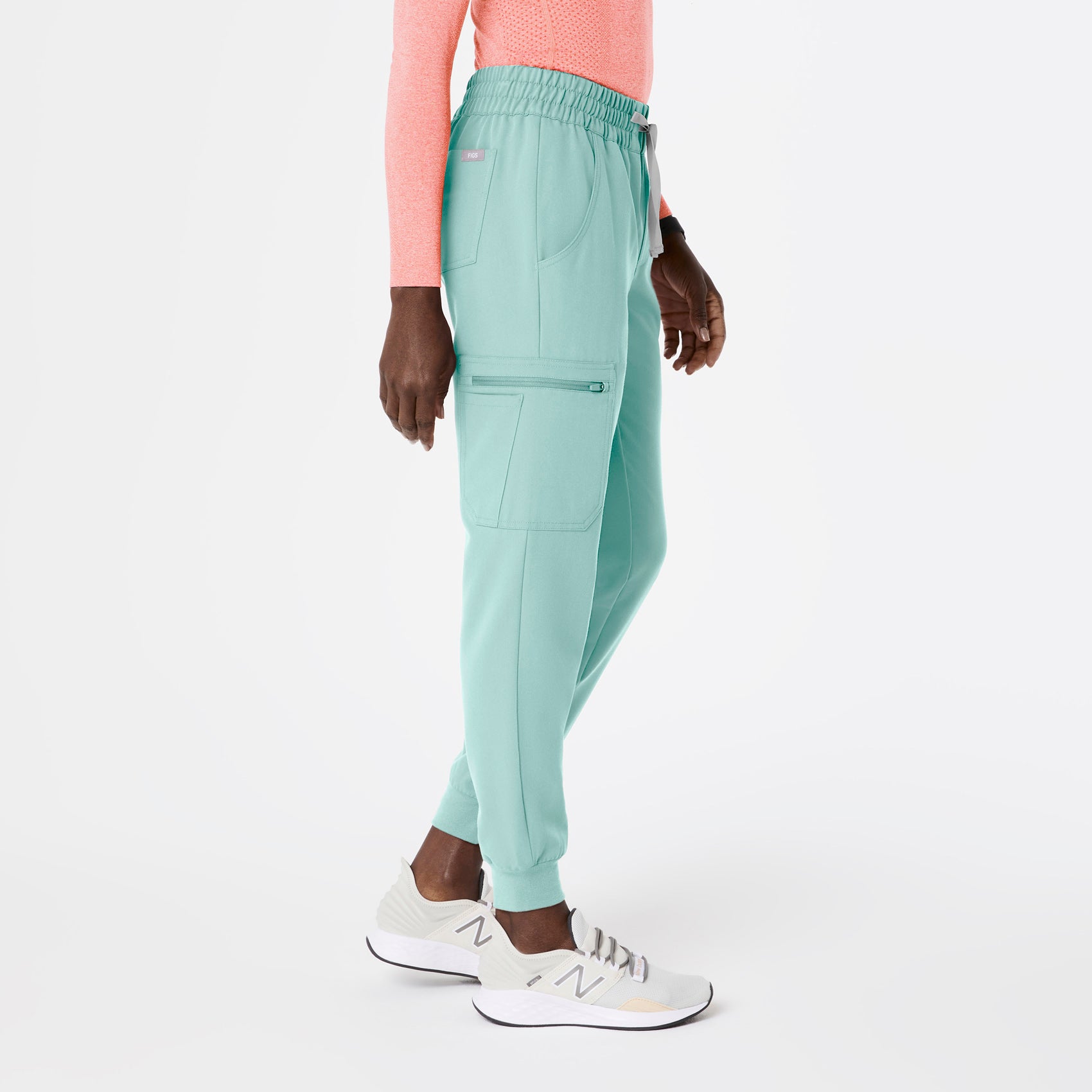 Women’s Uman Relaxed Jogger Scrub Pants - Seaglass · FIGS