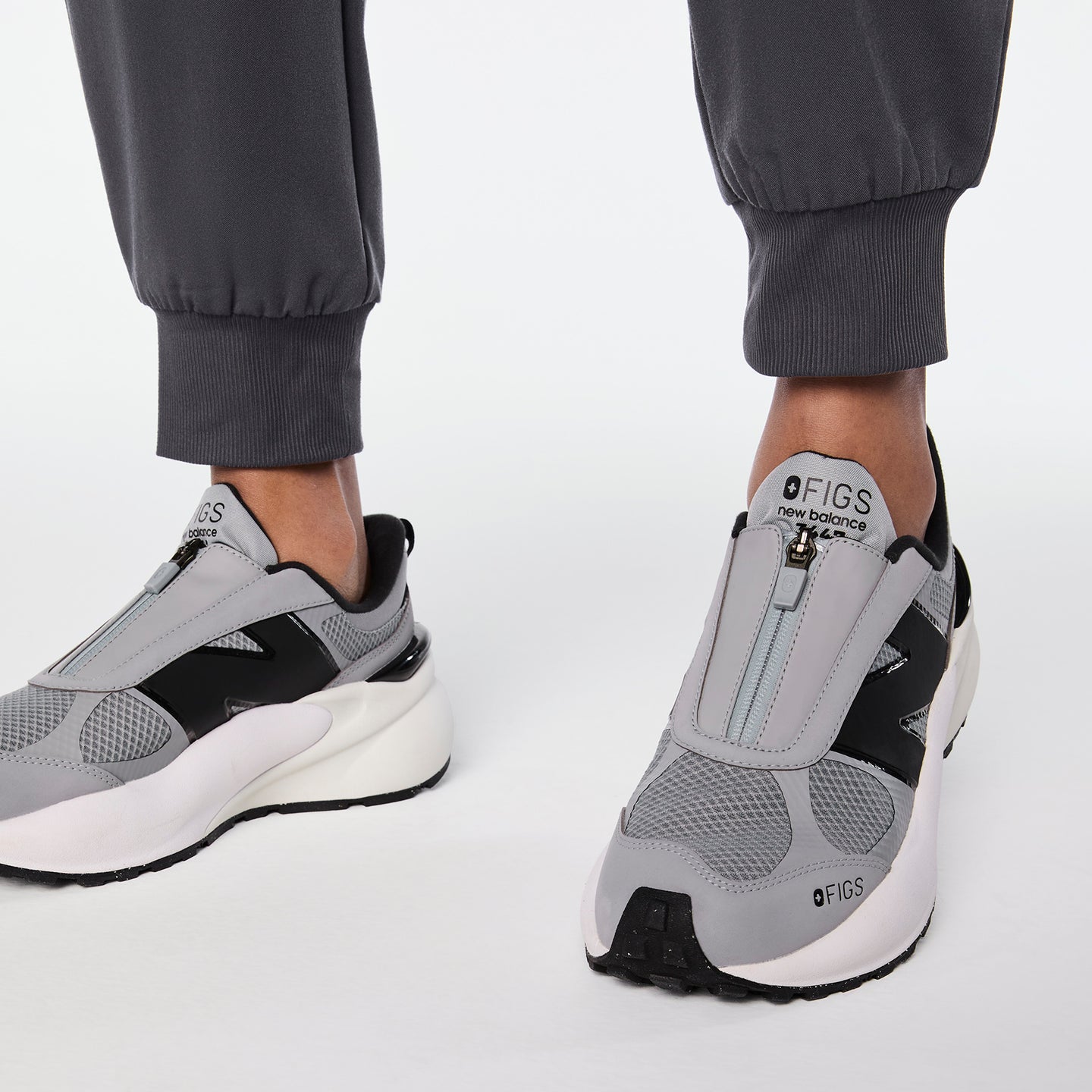 Unisex FIGS New Balance 3447 Zip - Graphite