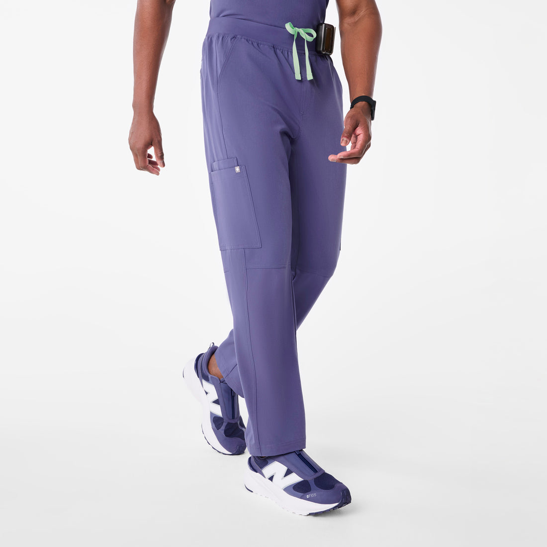 Men's Axim Cargo Scrub Pants™ - Wayfarer · FIGS