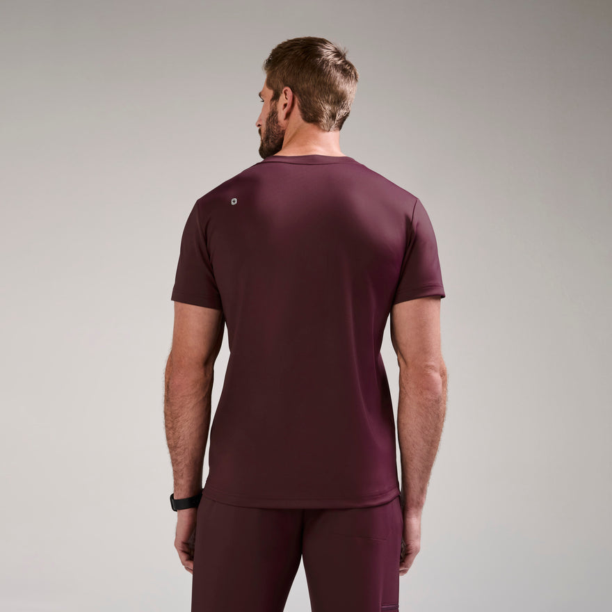 Men’s Logan FORMx Slim V-Neck Scrub Top™ - Burgundy · FIGS