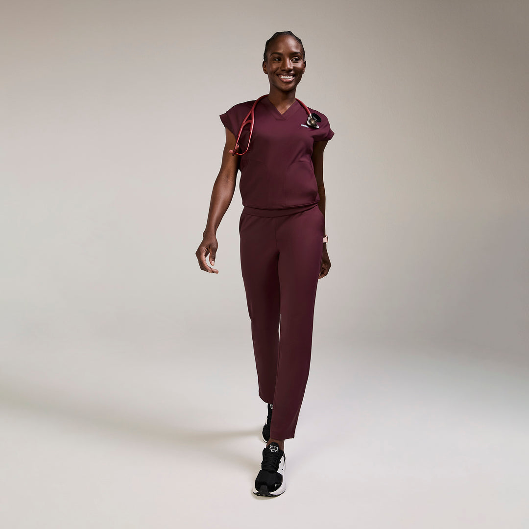 Women's FORMx™ Scrubs · FIGS