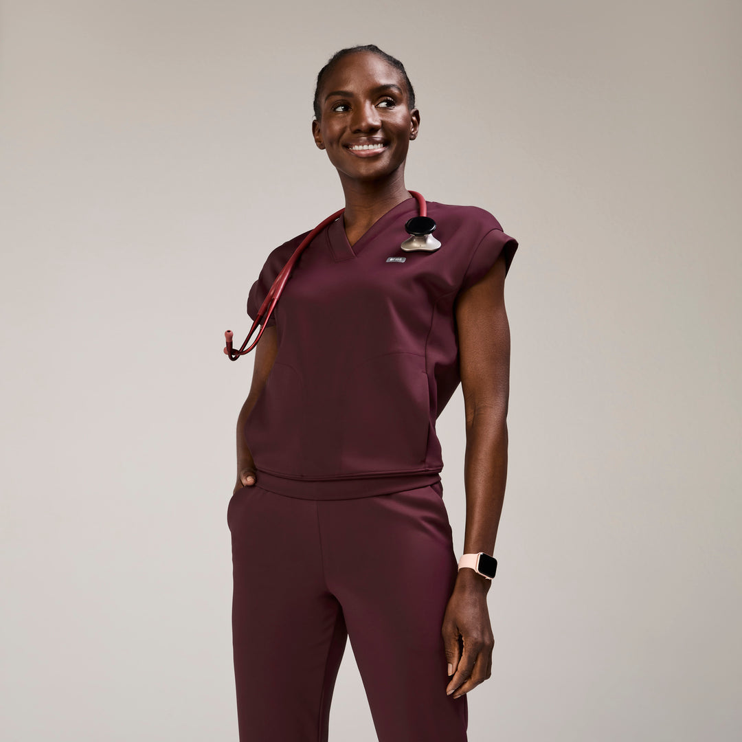 Women's FORMx™ Scrubs · FIGS