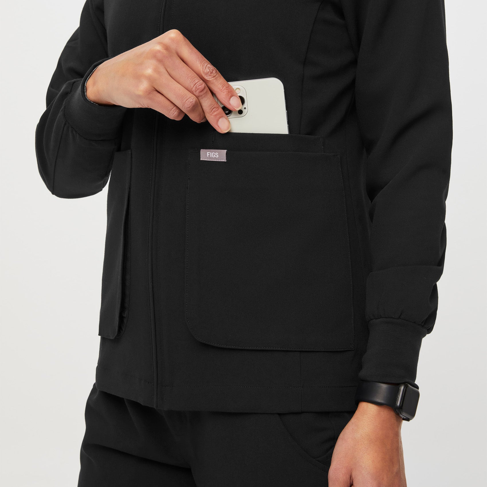 Women's Sebina Scrub Jacket - Black · FIGS