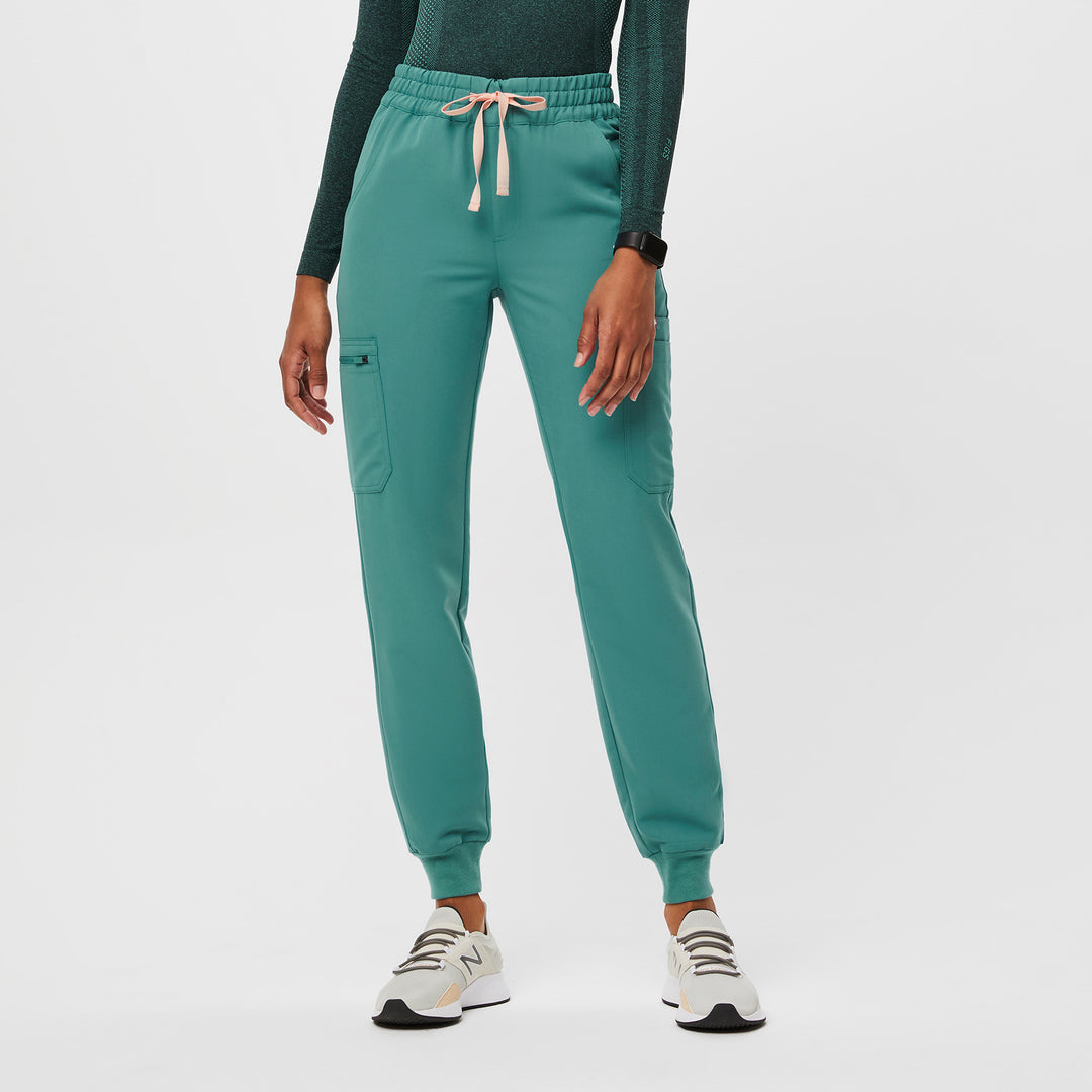 Women’s High Waisted Uman Relaxed Jogger Scrub Pants · FIGS