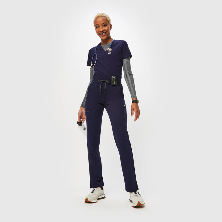 Women’s High Waisted Dowa Scrub Pants - Navy · FIGS
