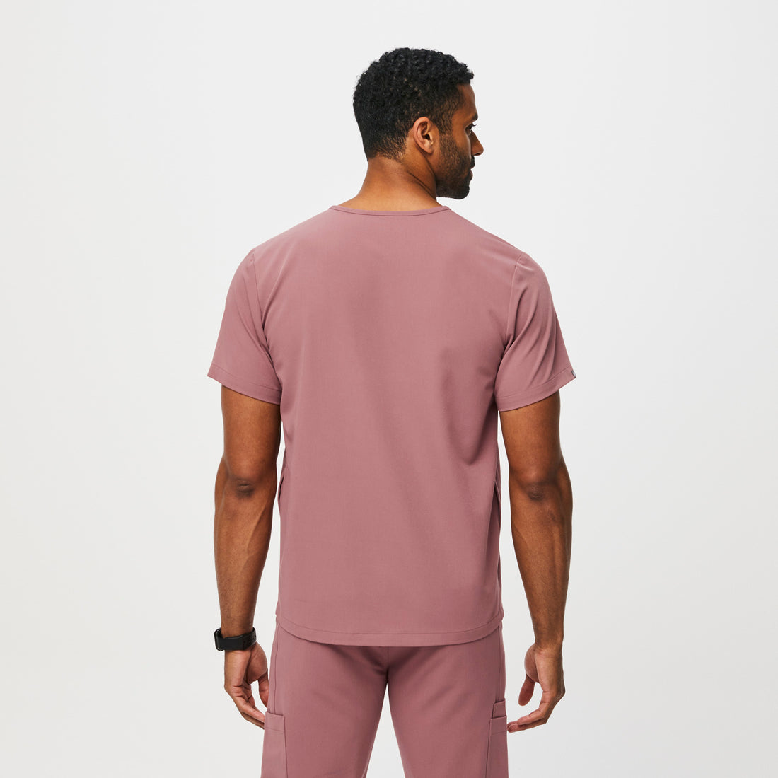 Men's Chisec Three-Pocket Scrub Top™ - Mauve · FIGS