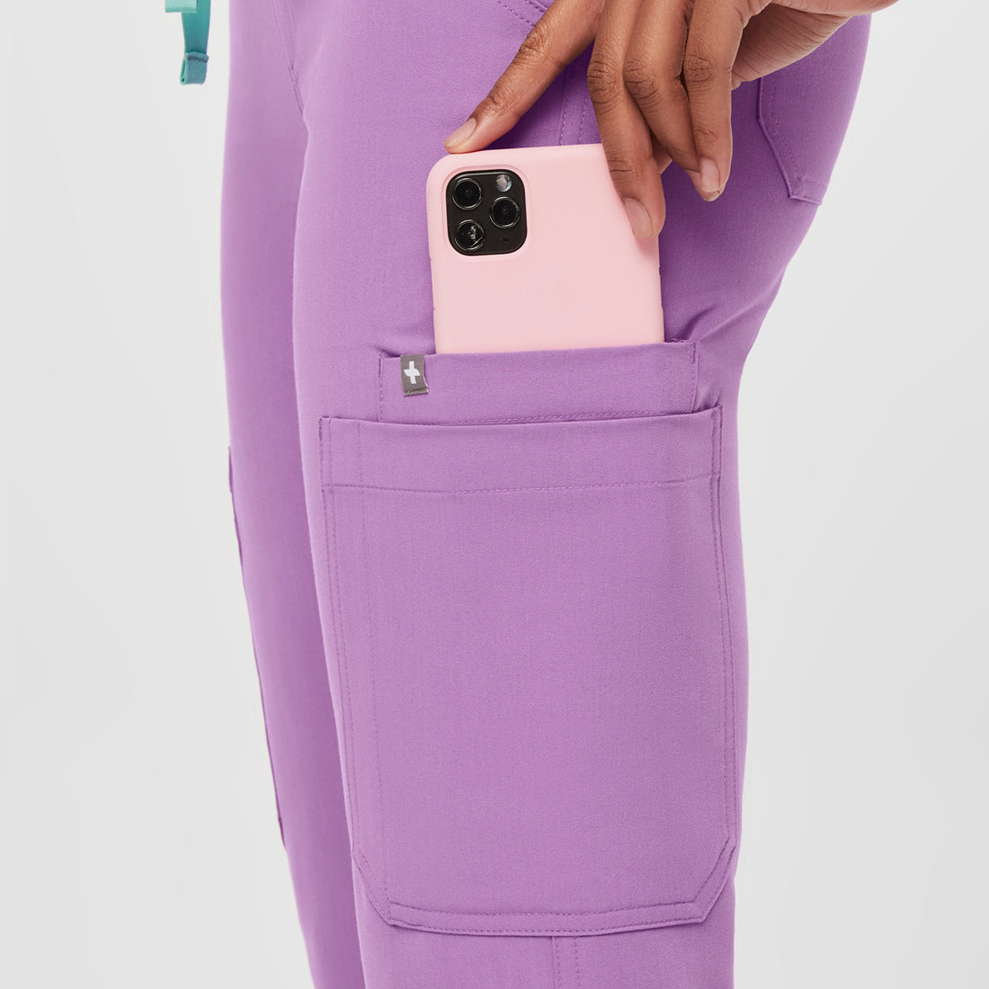 Women’s High Waisted Yola Skinny Scrub Pants™ - Lilac Dawn · FIGS