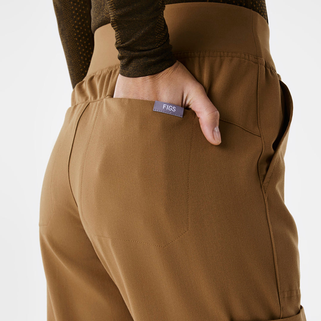 Women’s High Waisted Isabel Wide Leg Scrub Pants - Earth · FIGS