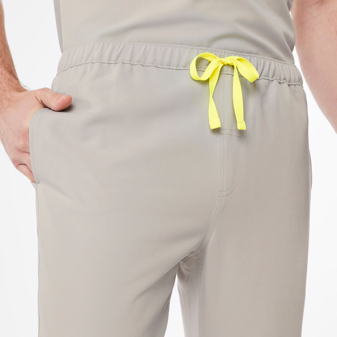 Men's Pisco™ Basic Scrub Pants - Bone · FIGS