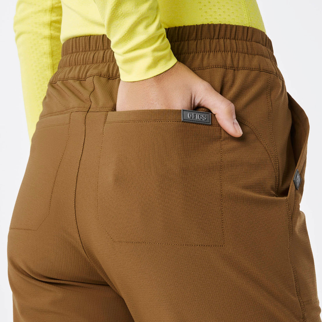 Women’s Indestructible Slim Jogger Scrub Pants - Earth · FIGS