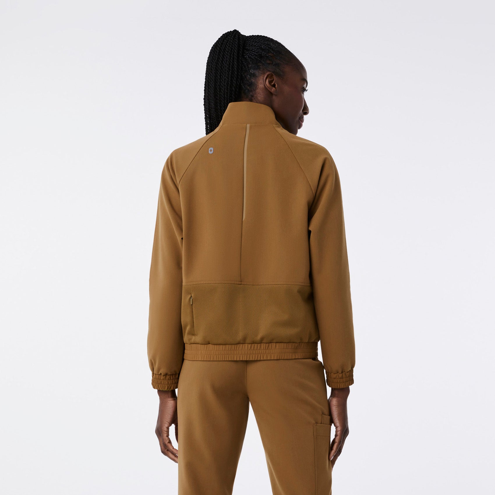 Women’s Sydney Scrub Jacket - Earth · FIGS
