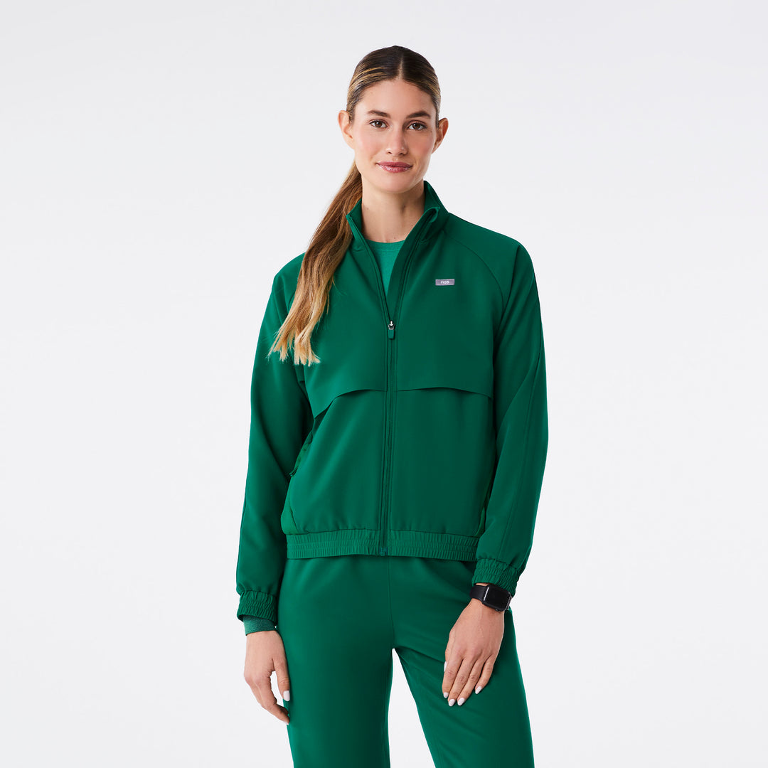 Women’s Sydney Scrub Jacket - Hunter Green · FIGS