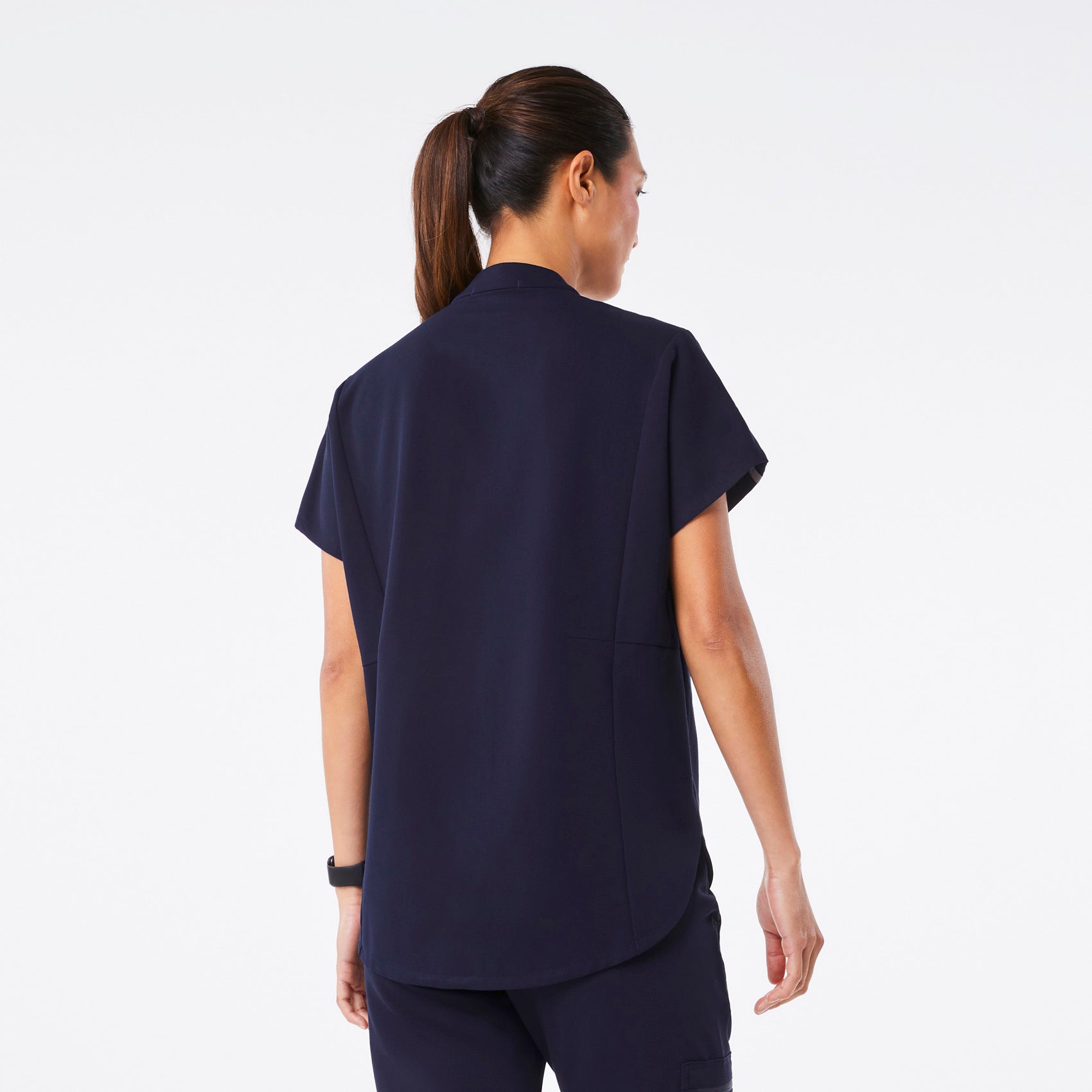 Women's Montex Classic Scrub Top - Navy · FIGS