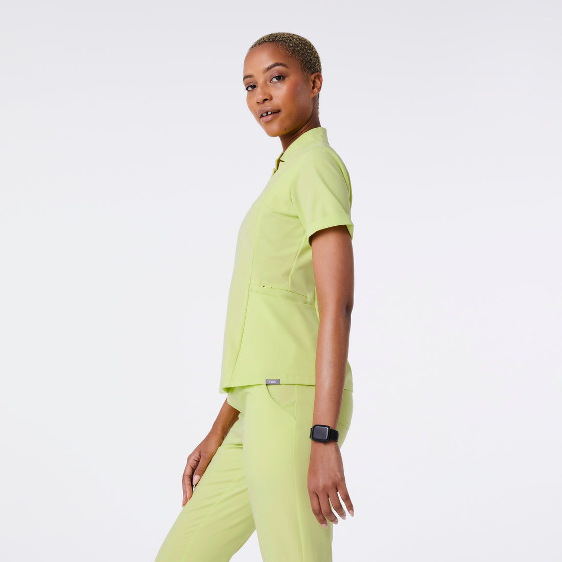 Women’s Inala Scrub Top - Sea Mist · FIGS