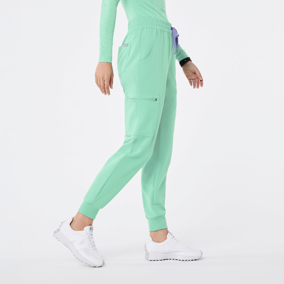 Women’s High Waisted Uman Relaxed Jogger Scrub Pants - Mariner · FIGS