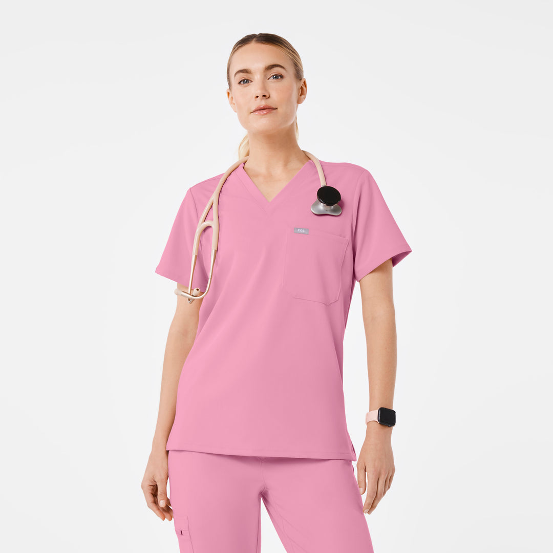 Women's Catarina One-Pocket Scrub Top™ - Chalk Pink · FIGS