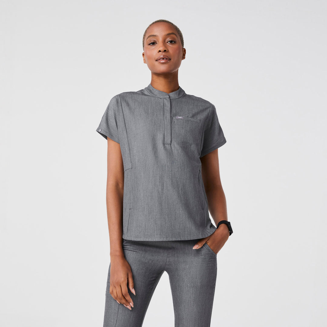 Women's Montex Classic Scrub Top - Graphite · FIGS