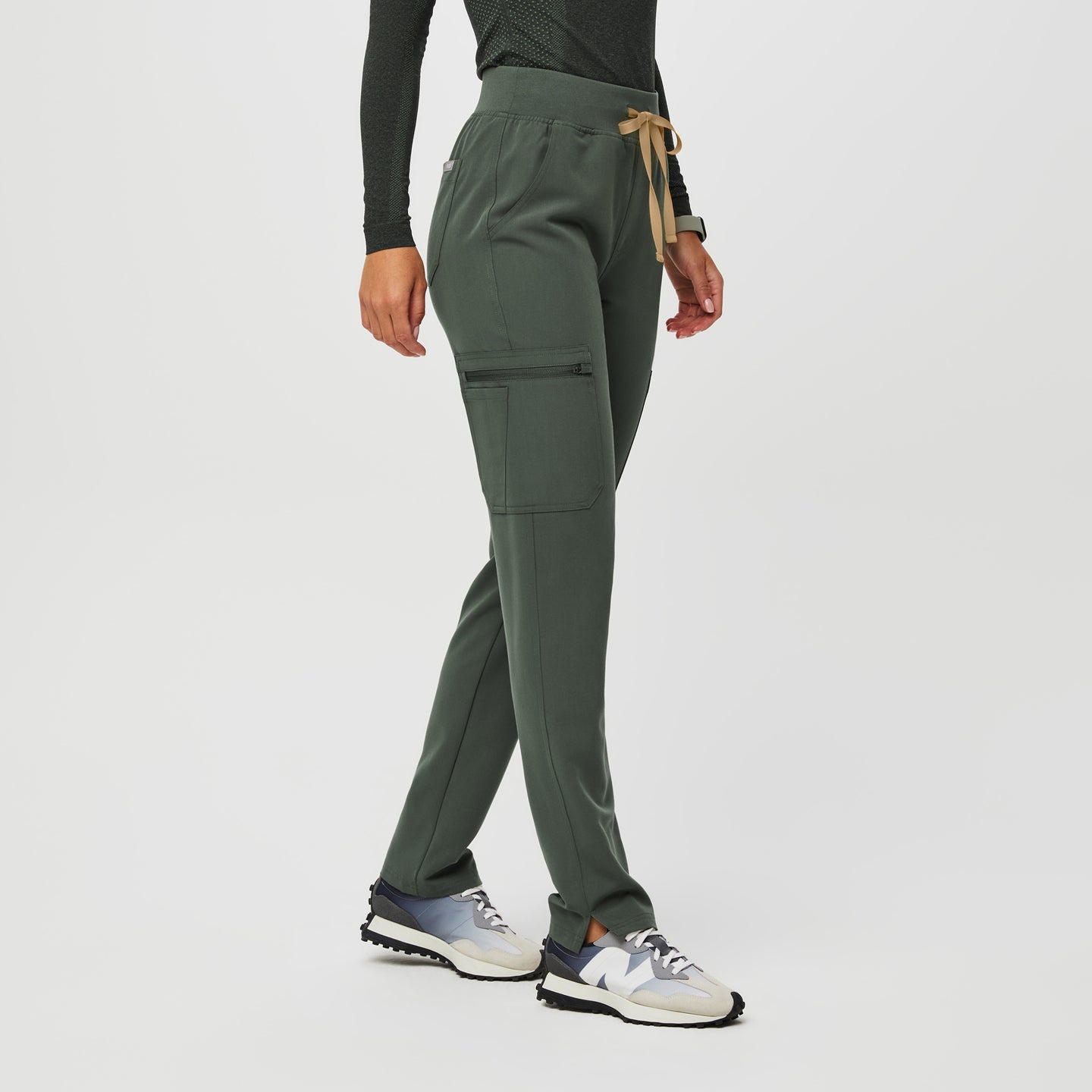Women’s High Waisted Yola Skinny Scrub Pants™ - Moss · FIGS