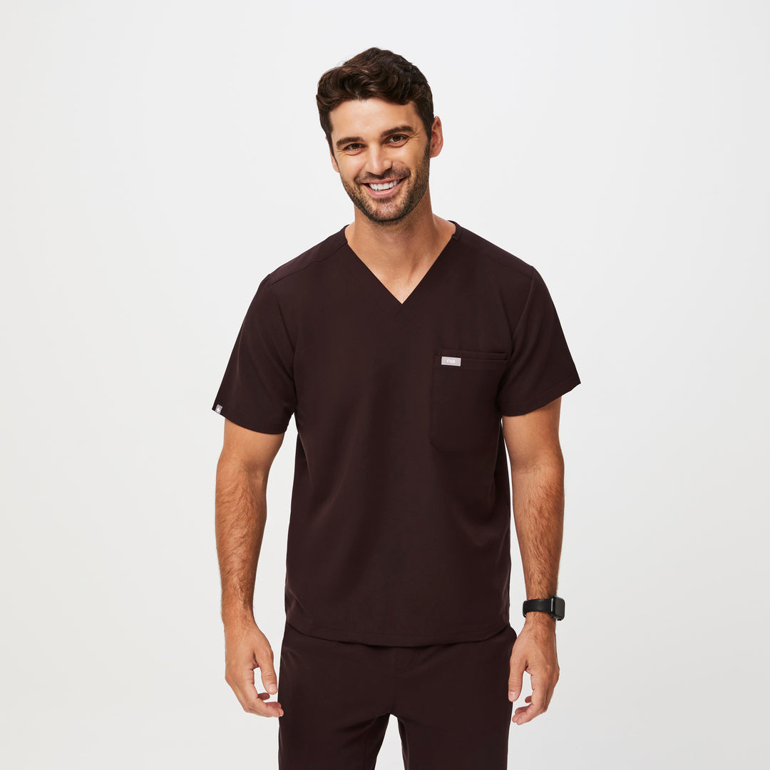 Men's Leon™ Three-Pocket Scrub Top - Espresso · FIGS