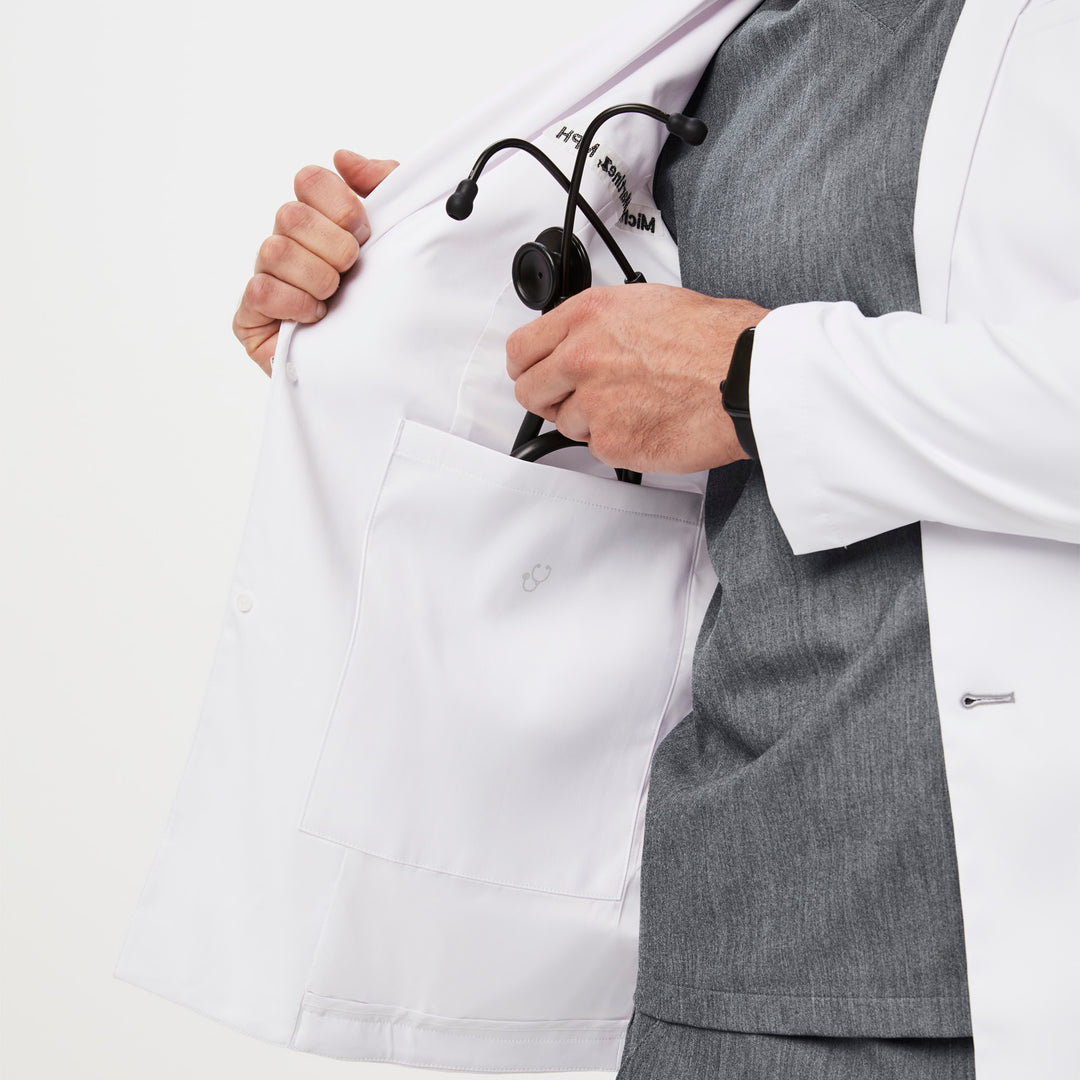 Men’s Harlem Slim Short Lab Coat - White · FIGS