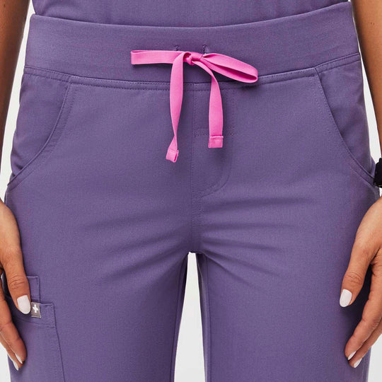 Women's Kade Cargo Scrub Pants™ - Amethyst · FIGS