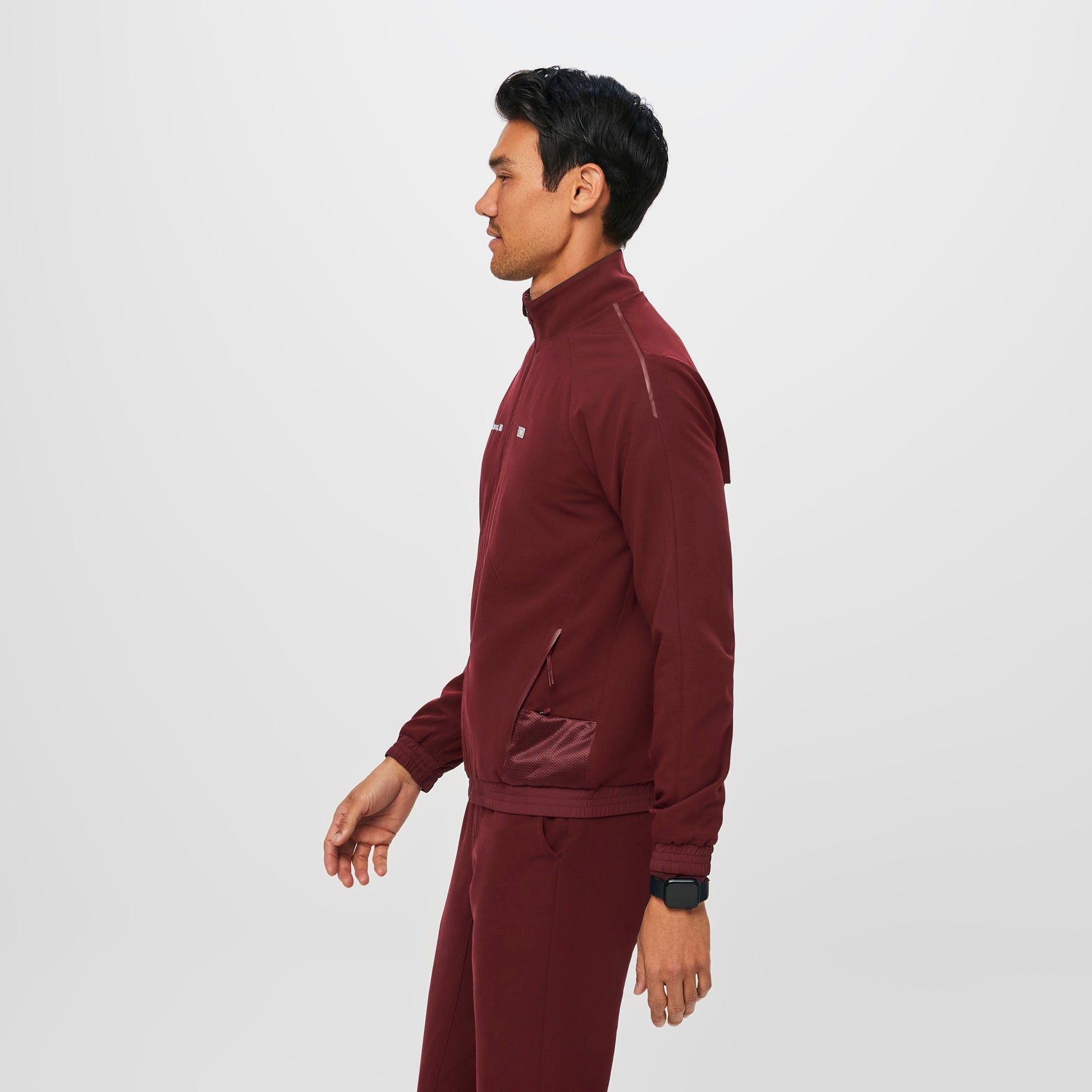 Men’s Cobaki Performance Scrub Jacket - Burgundy · FIGS