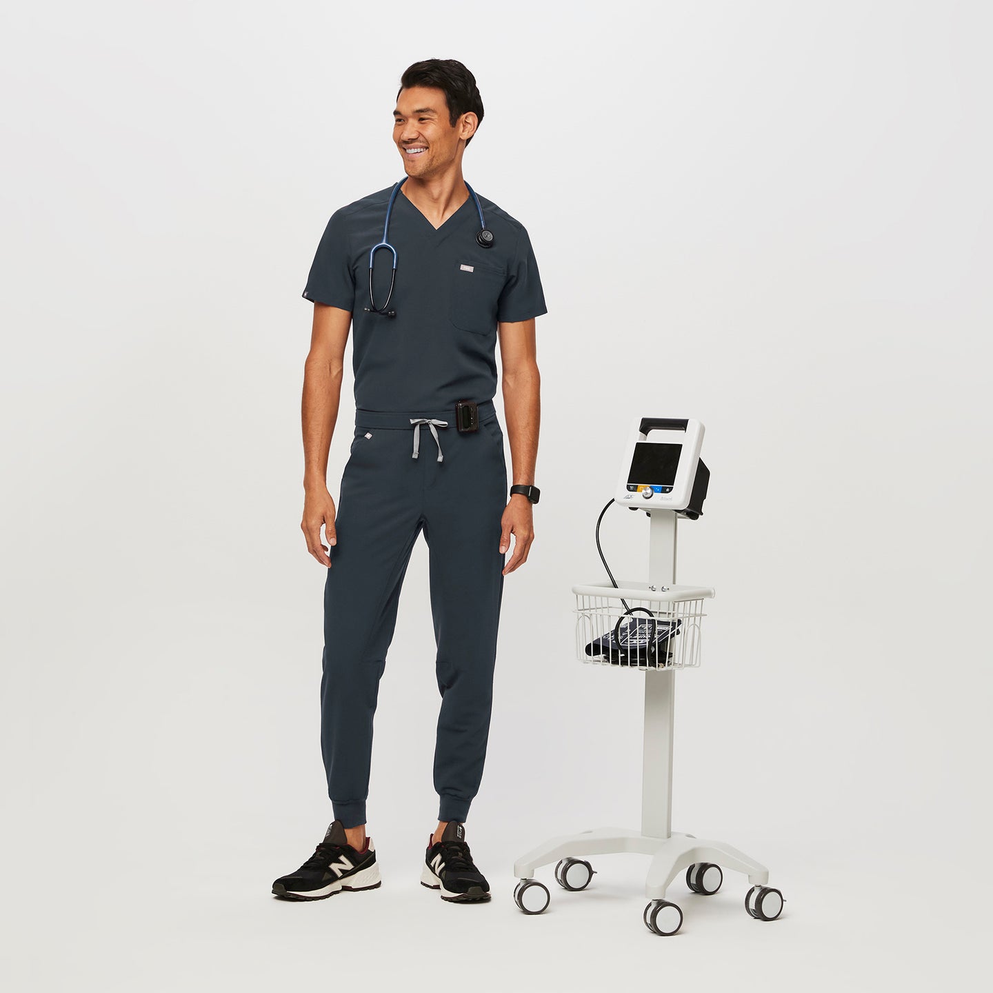 Men's Tansen Jogger Scrub Pants - Dark Harbor · FIGS