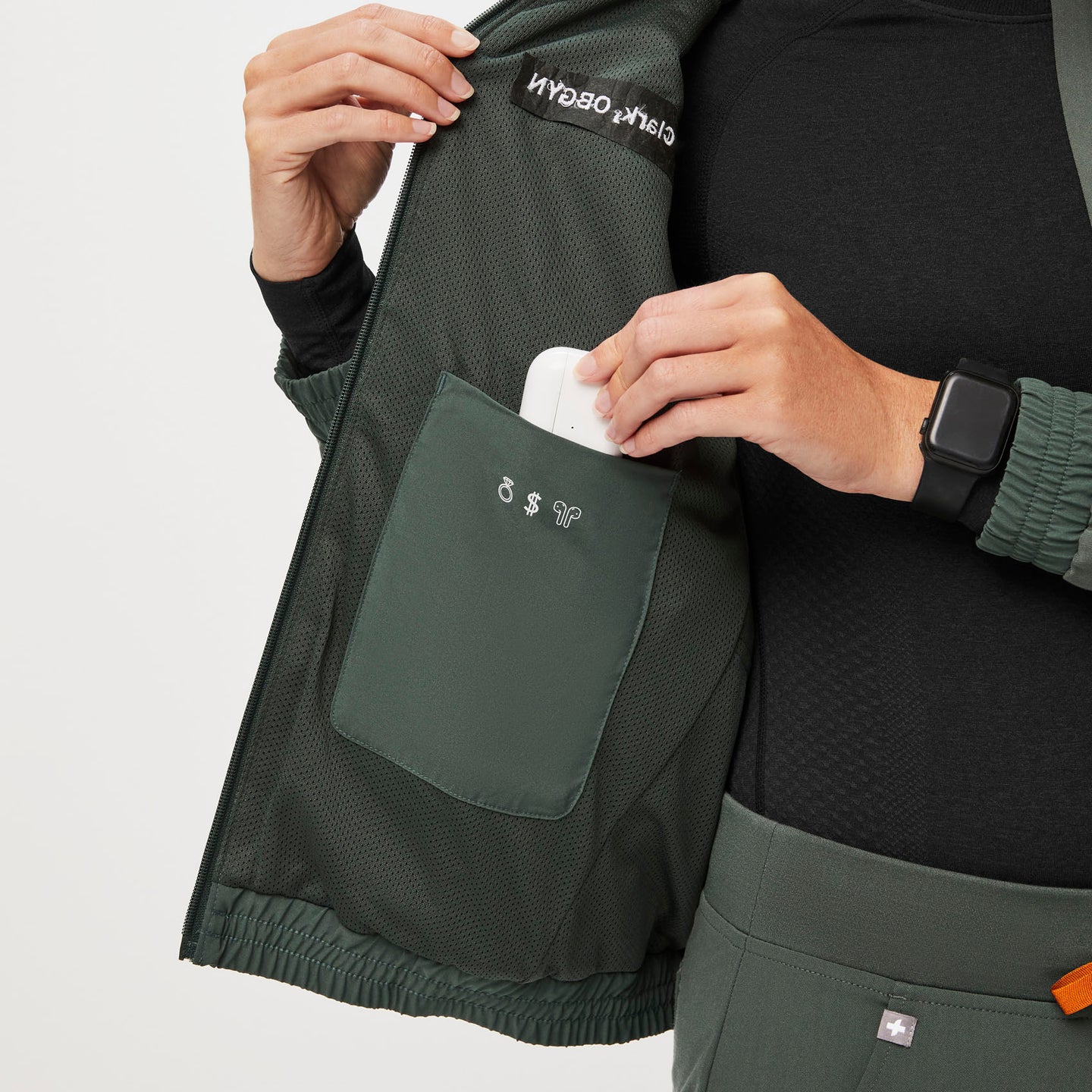 Women’s Sydney Scrub Jacket - Moss · FIGS