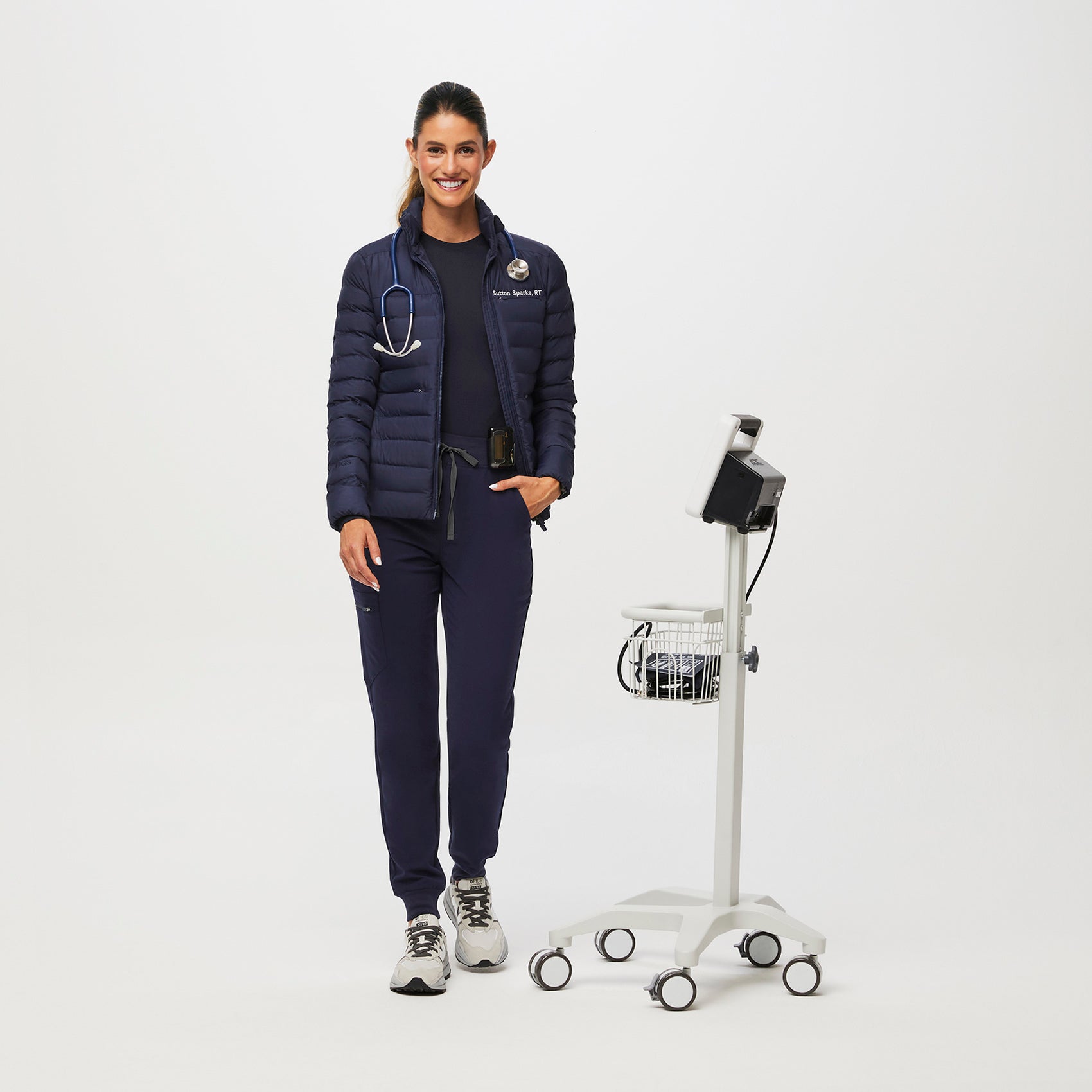 Women’s On-Shift Packable Puffer Jacket™ - Navy · FIGS