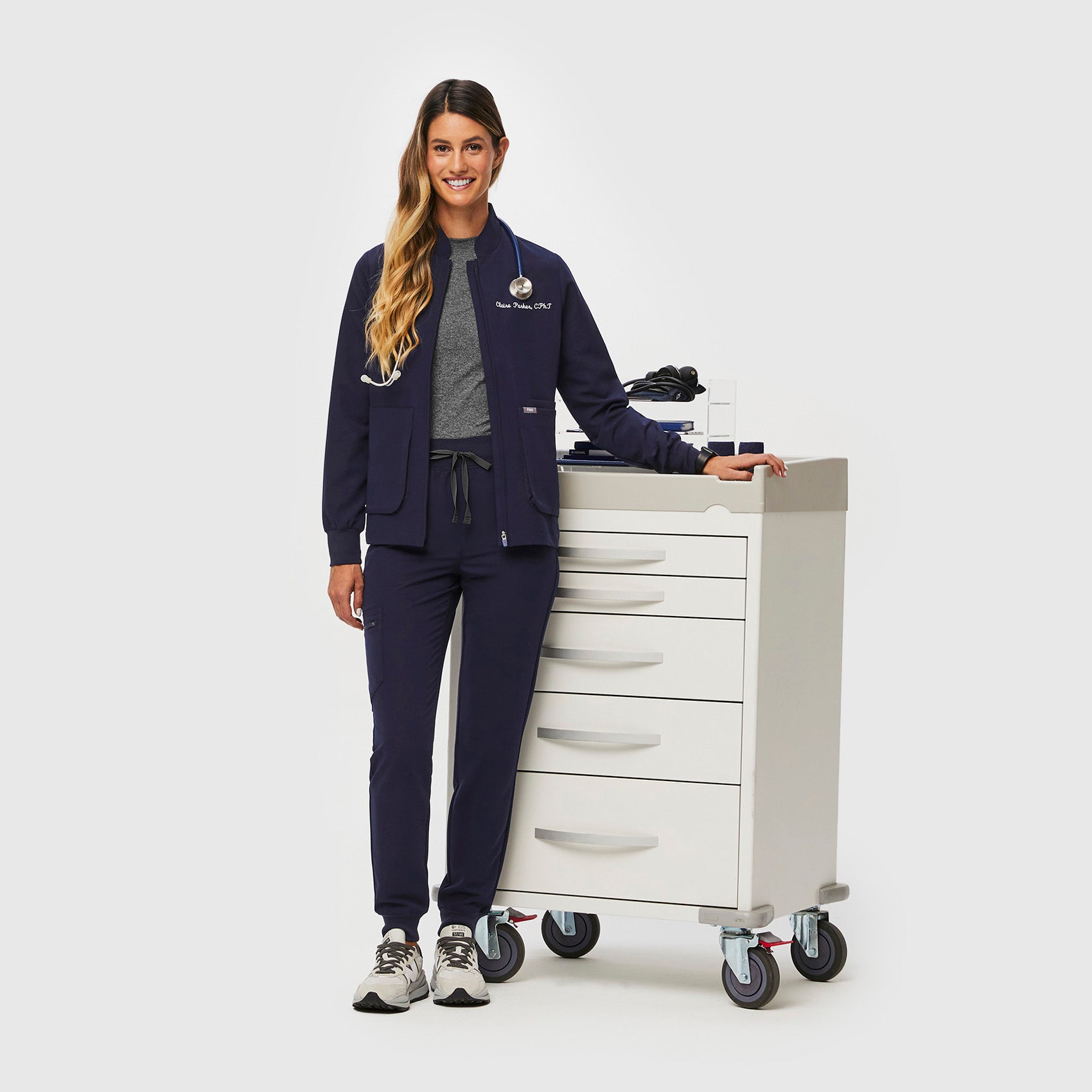 Women's Sebina Scrub Jacket - Navy · FIGS
