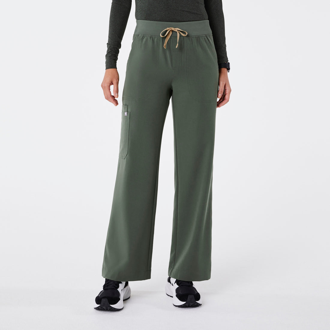 Women's Moss Scrubs · FIGS