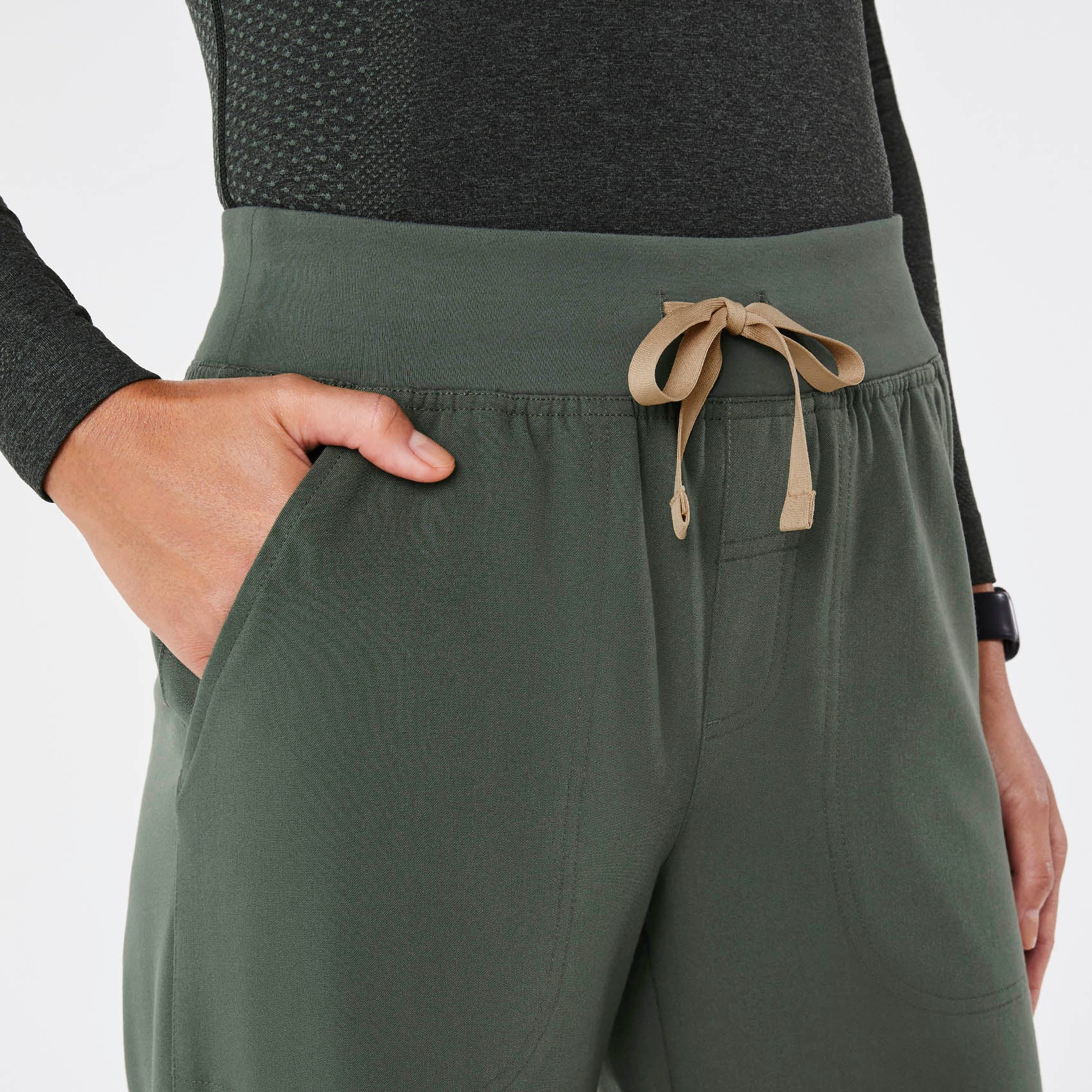 Women’s High Waisted Isabel Wide Leg Scrub Pants - Moss · FIGS