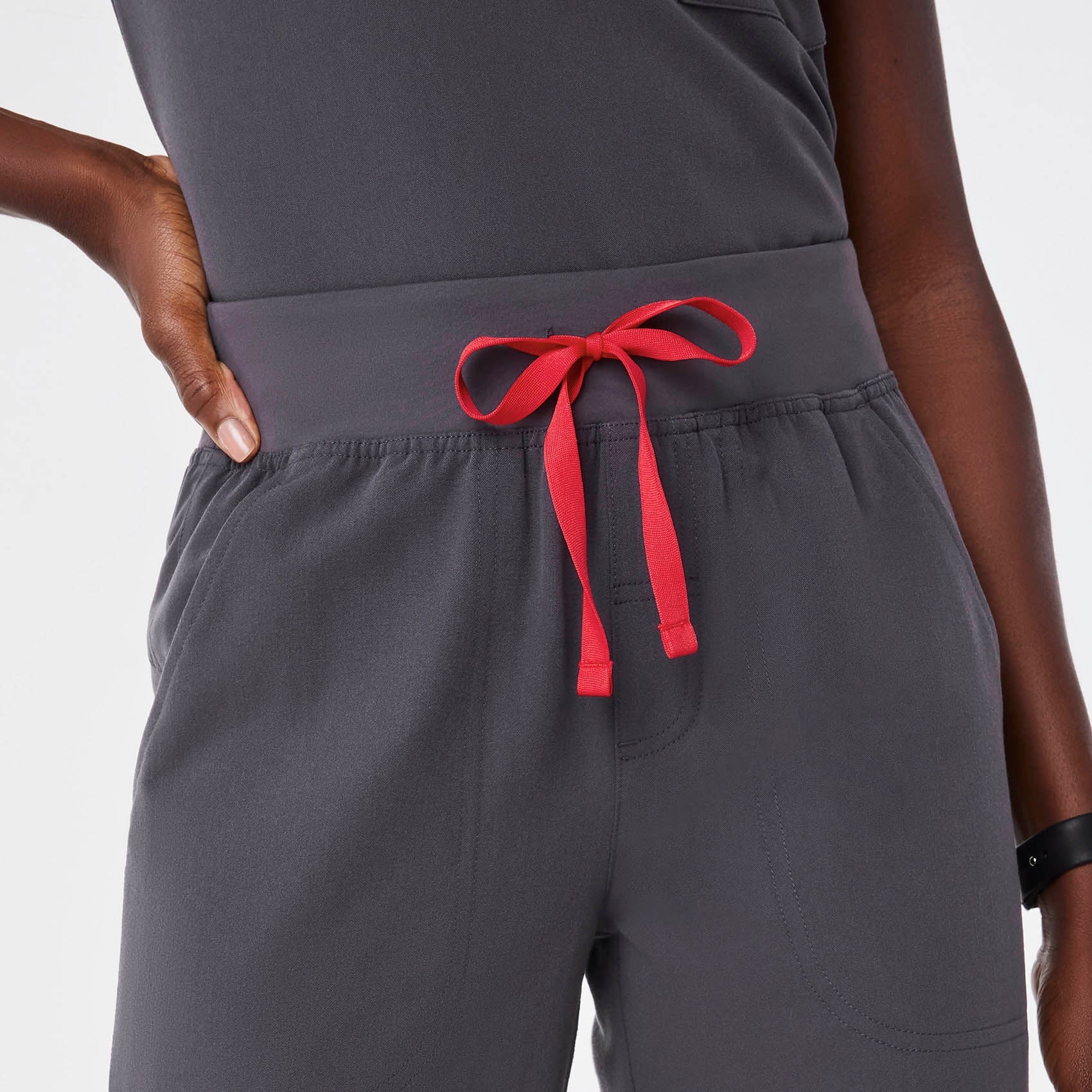 Women’s High Waisted Isabel Wide Leg Scrub Pants - Charcoal · FIGS