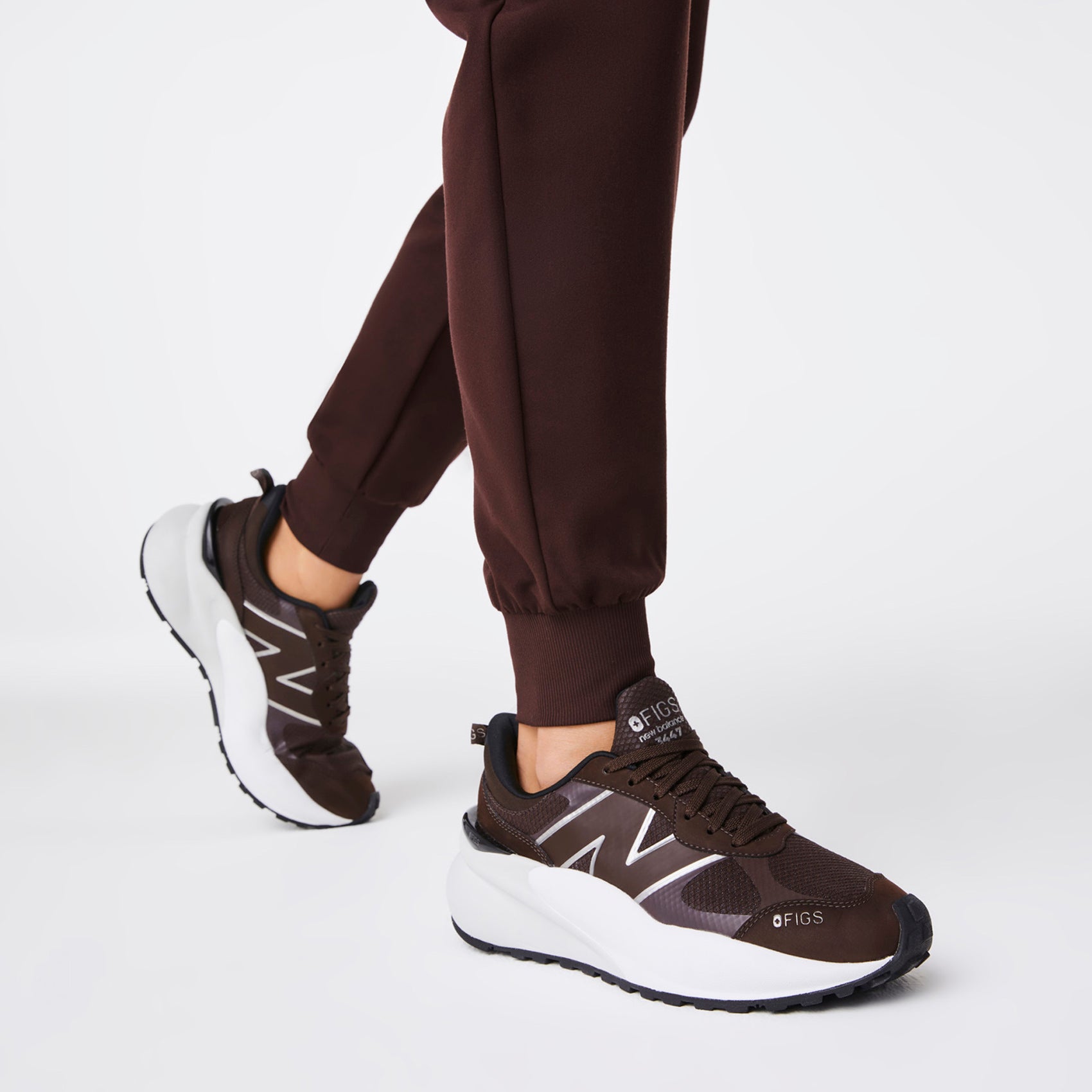 Unisex FIGS | New Balance 3447 - Espresso