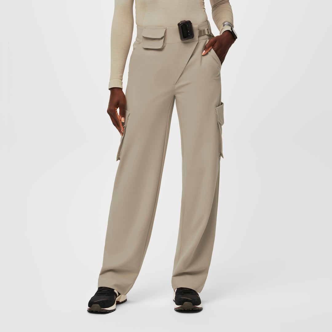 Women’s STAR WARS™ | FIGS: The MANDALORIAN™ Collection