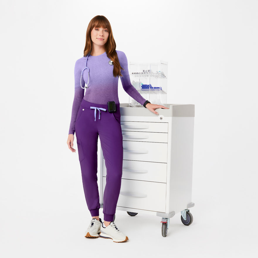 Women's Salta Seamless Longsleeve Underscrub - Ombre Digital Grape · FIGS