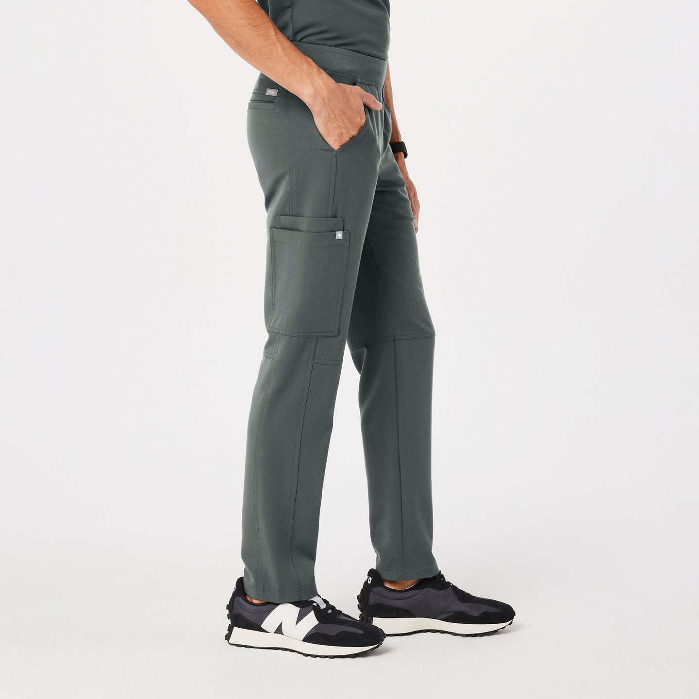 Men's Axim Cargo Scrub Pants™ - Bonsai · FIGS
