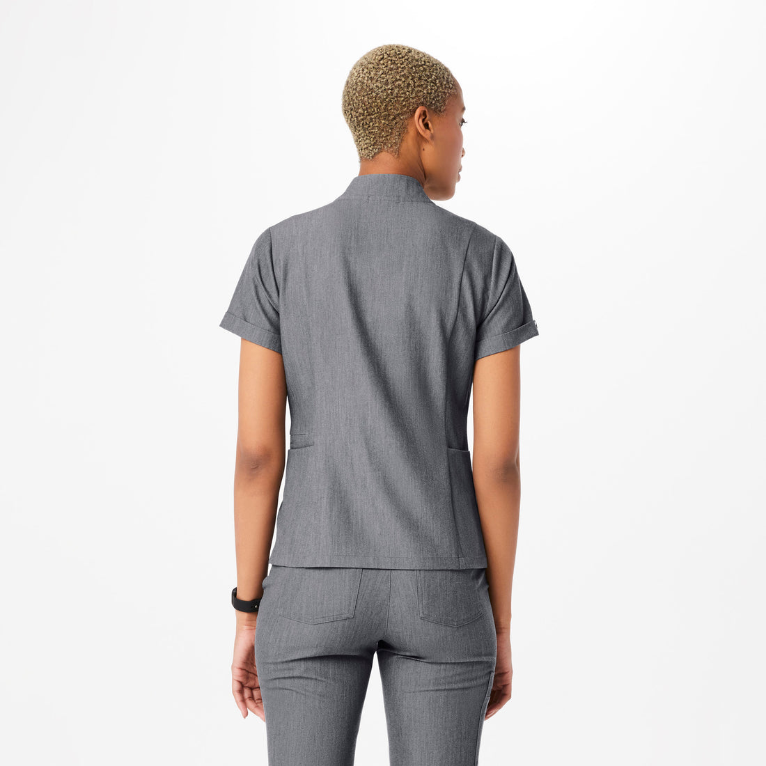 Women’s Inala Scrub Top - Graphite · FIGS