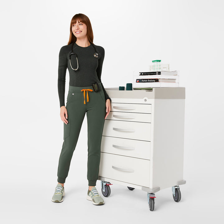 Women's Moss Scrubs · FIGS