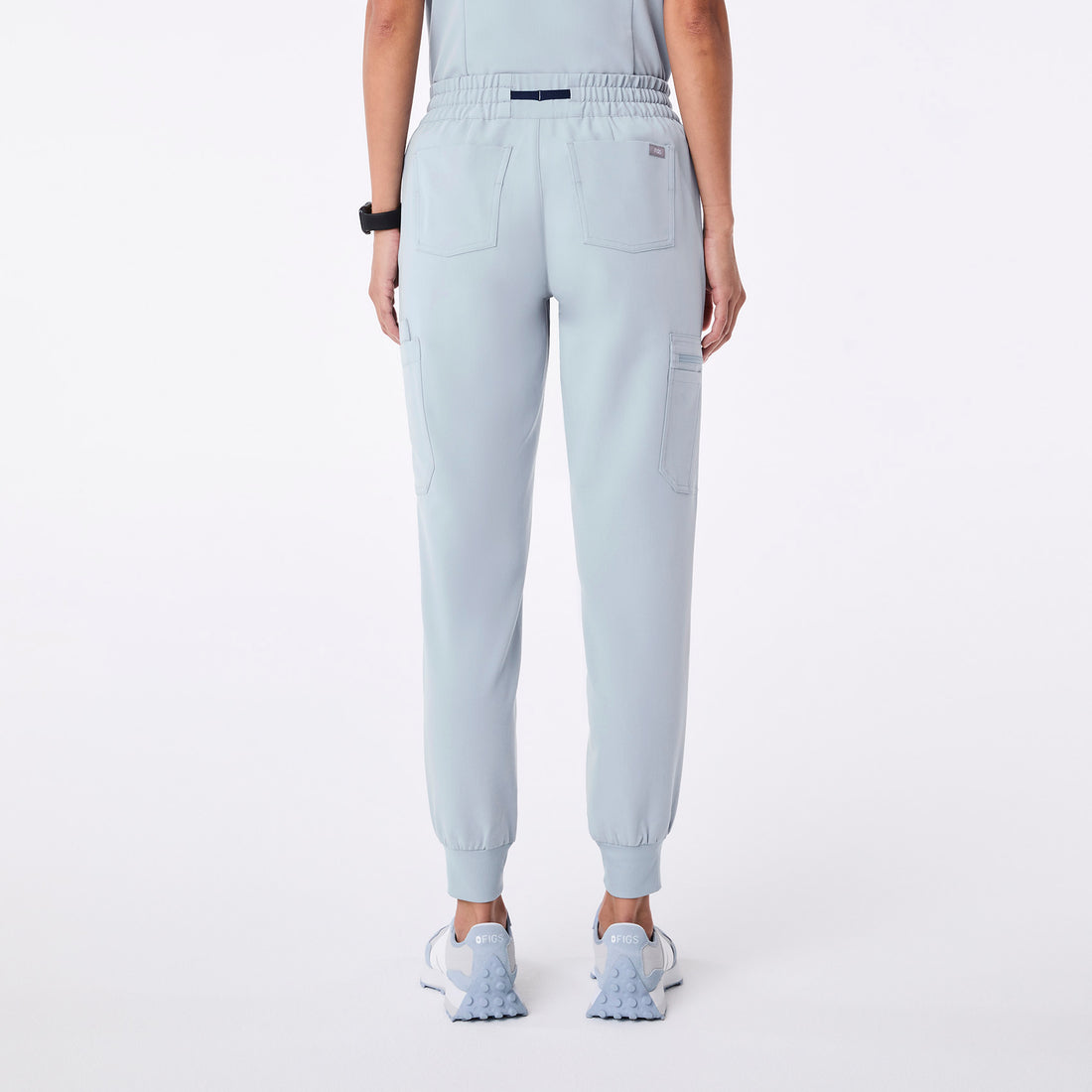 Women’s Uman Relaxed Jogger Scrub Pants - Dusty Blue · FIGS
