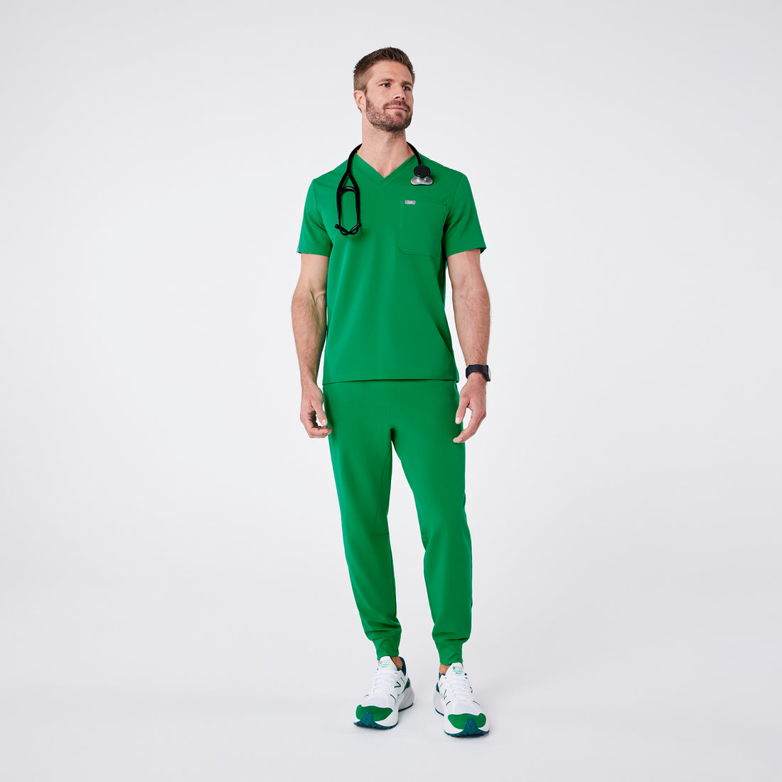 Men's Leon™ Three-Pocket Scrub Top - Evergreen · FIGS