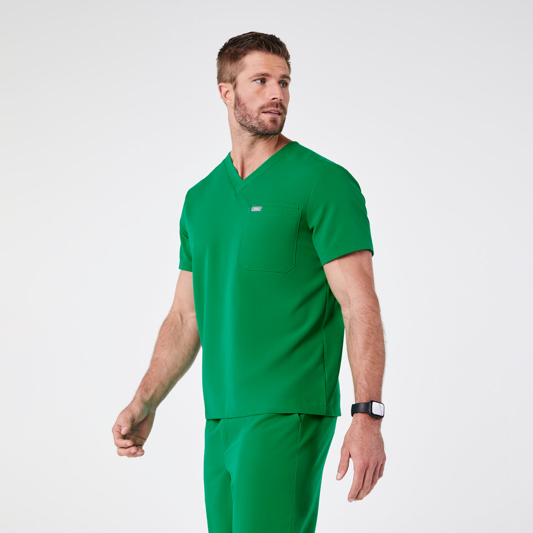 Men's Leon™ Three-Pocket Scrub Top - Evergreen · FIGS