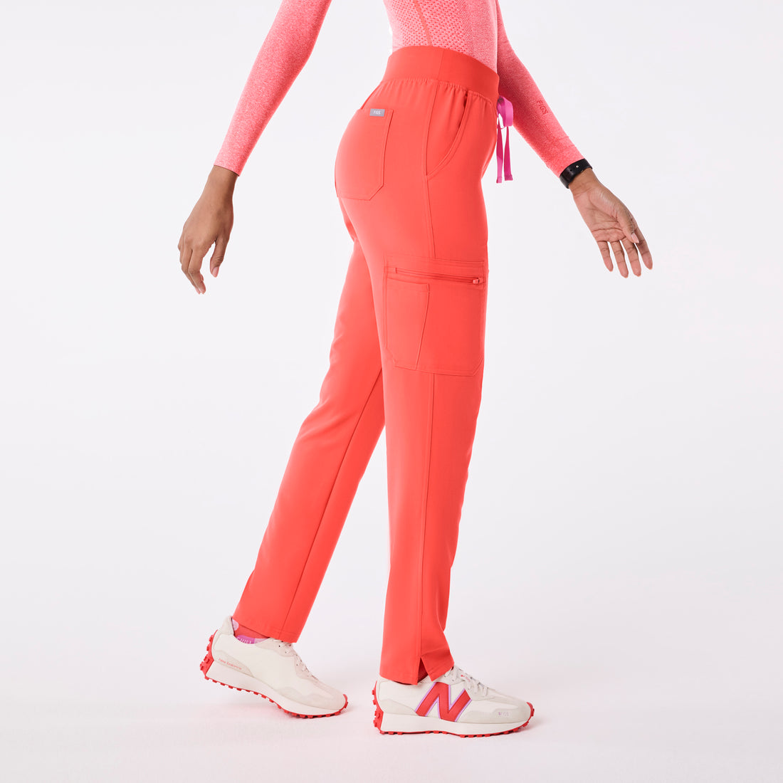 Women’s High Waisted Yola Skinny Scrub Pants™ - Fireside · FIGS