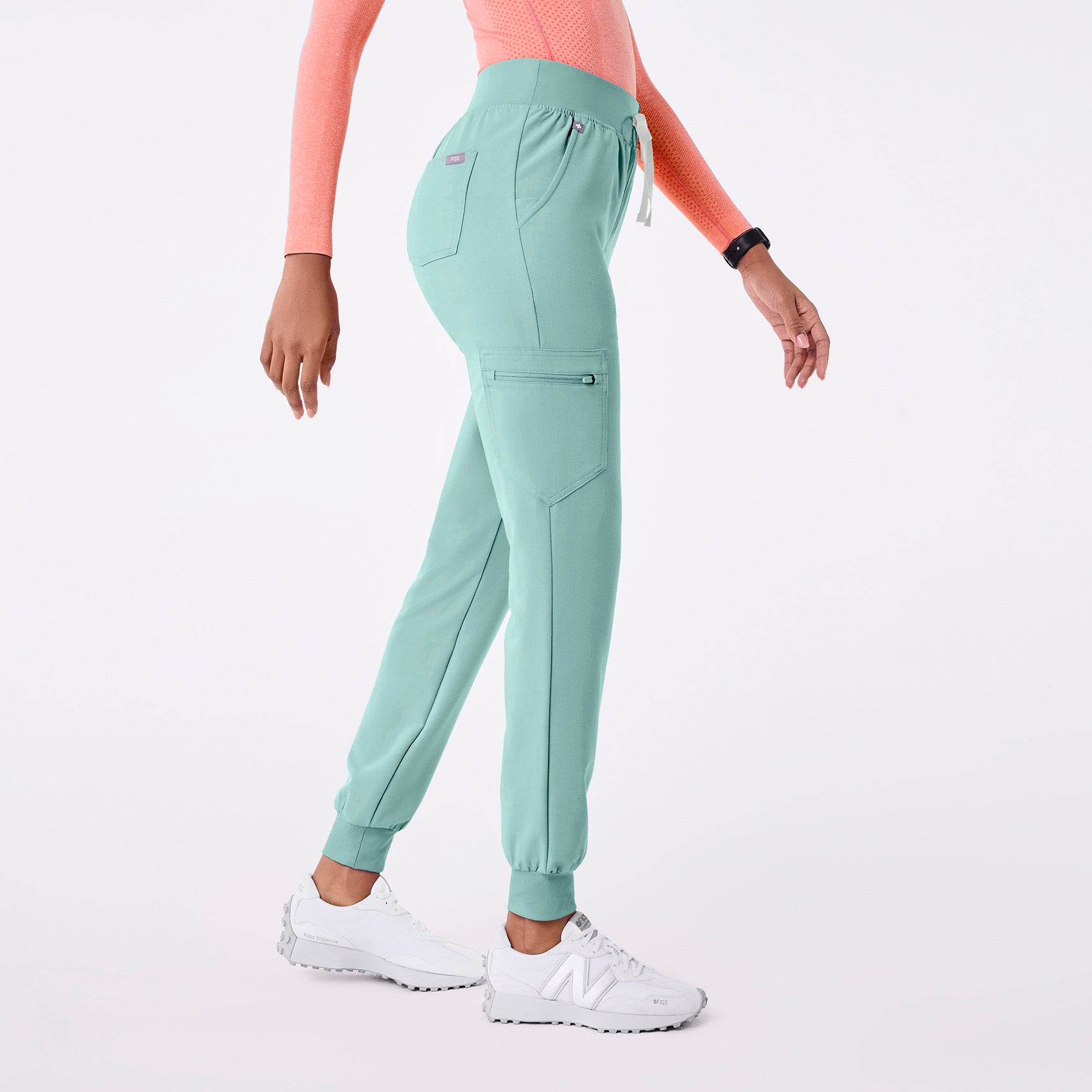 Women’s High Waisted Zamora Jogger Scrub Pants™ - Seaglass · FIGS
