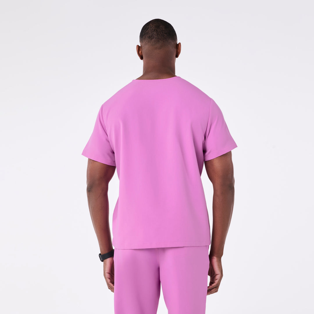 Men's Leon™ Three-Pocket Scrub Top - Pink Cloud · FIGS