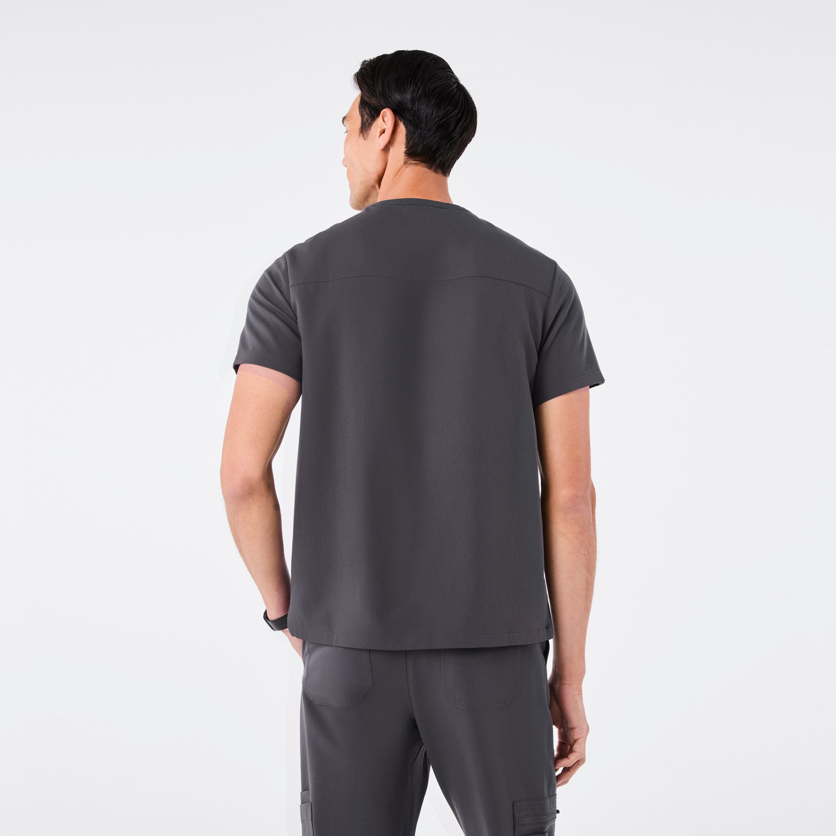 Men's Corfield Henley Scrub Top - Charcoal · FIGS