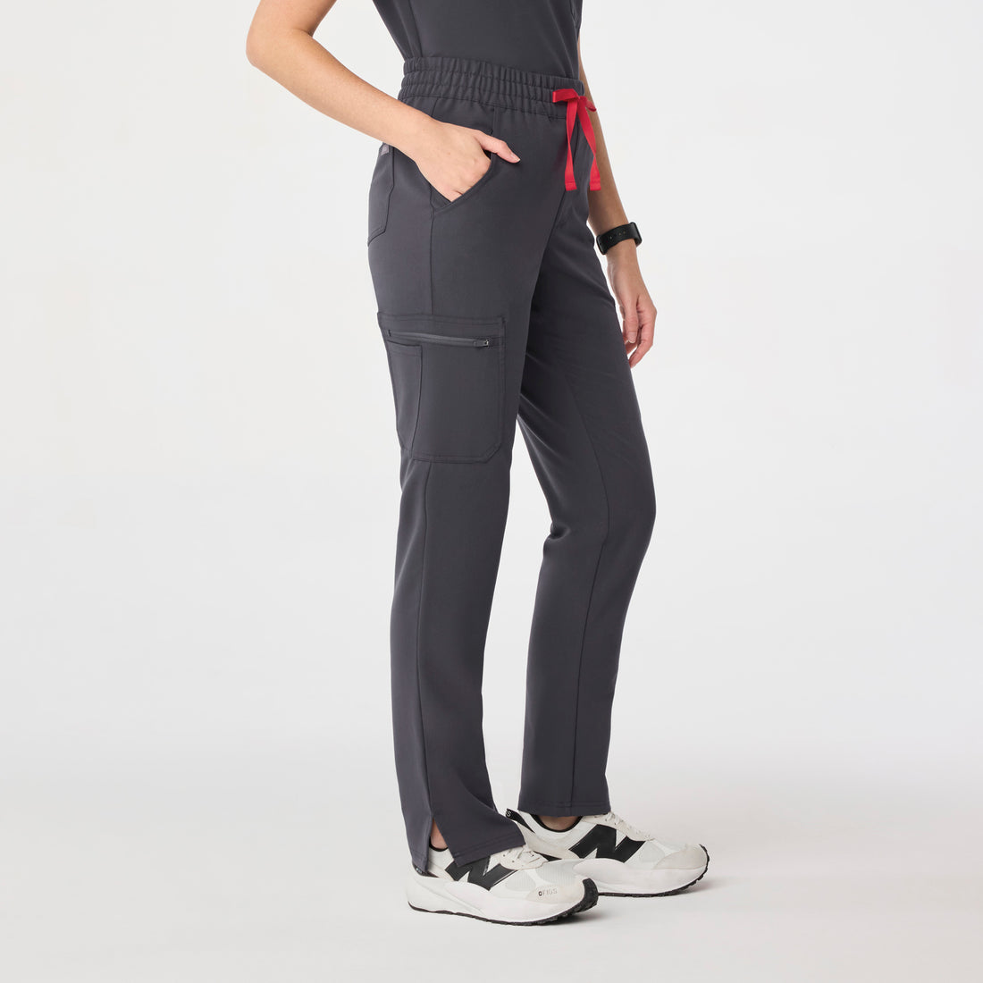 Women’s High Waisted Dowa Scrub Pants - Charcoal · FIGS